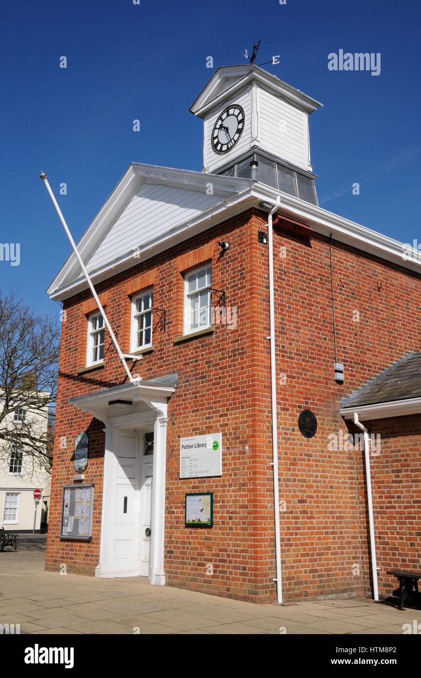 Clock house hi-res stock photography and images - Alamy