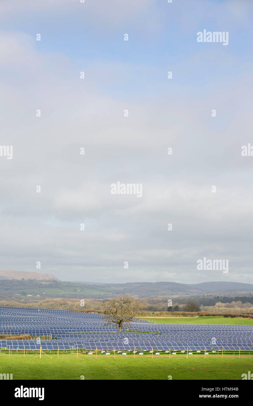 Solar energy alternative hi-res stock photography and images - Alamy