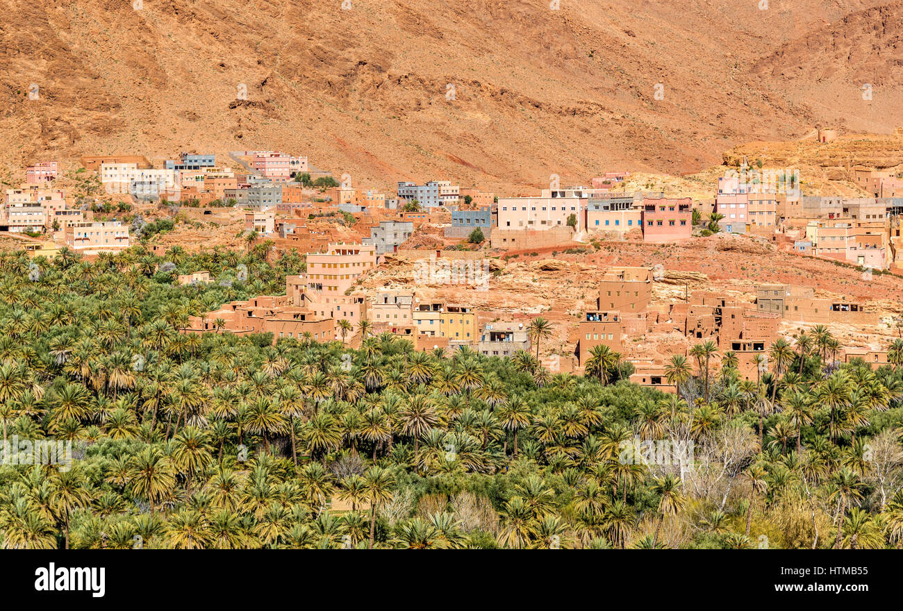 Oasis of the Todra River at Tinghir, Morocco Stock Photo - Alamy