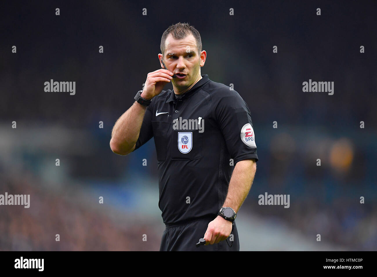 Referee Tim Robinson Stock Photo - Alamy