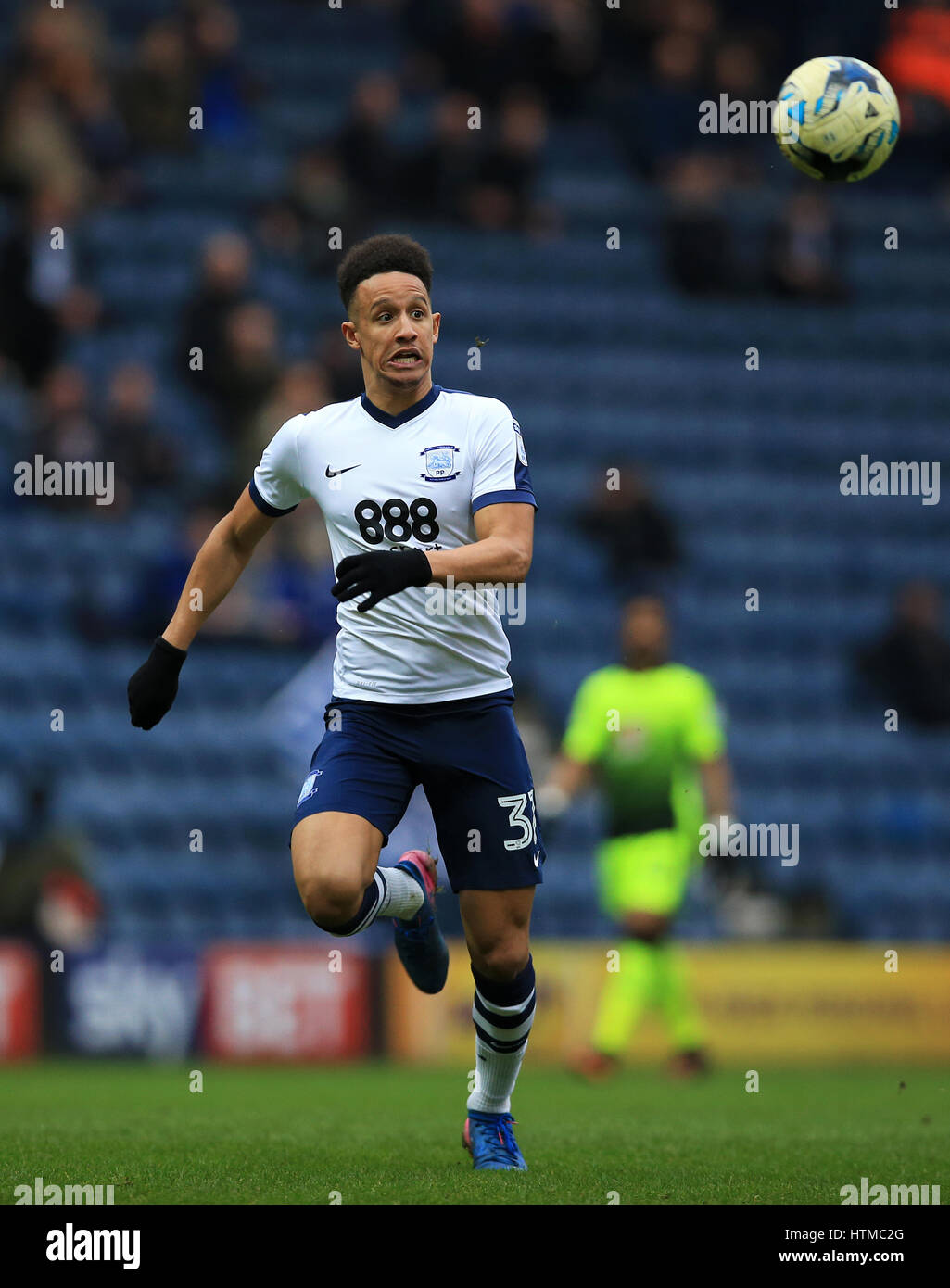 Preston North End's Callum Robinson Stock Photo - Alamy