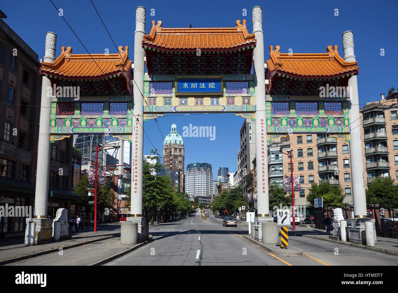 Vancouver chinatown millennium gate hi-res stock photography and images ...