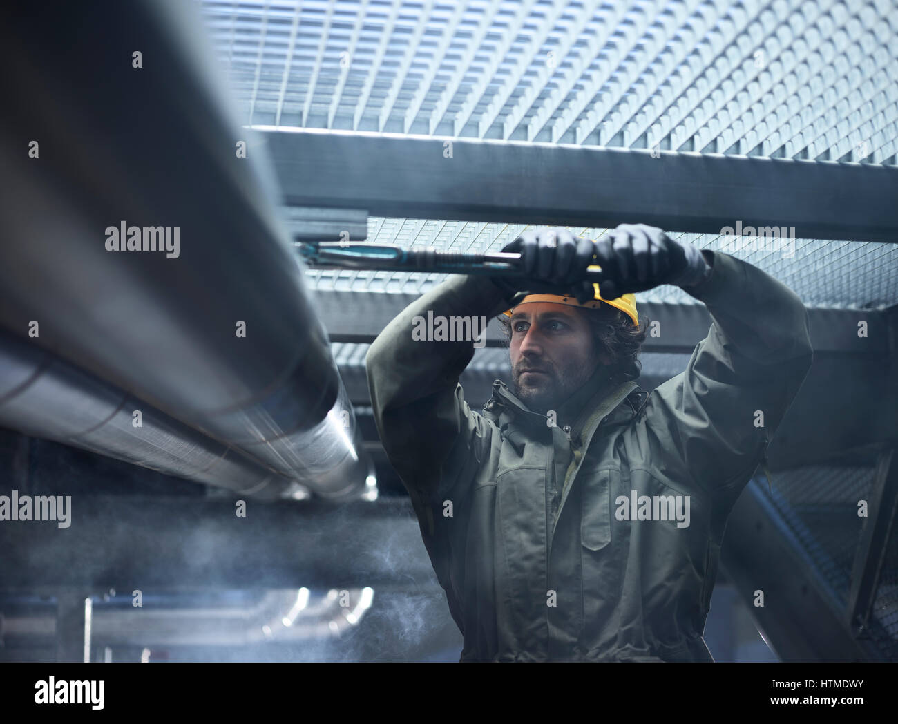Technician pipeline hi-res stock photography and images - Alamy