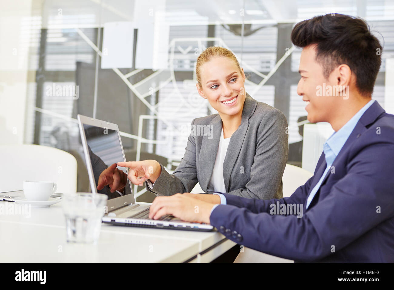 Business people in computer training and e-learning class Stock Photo ...