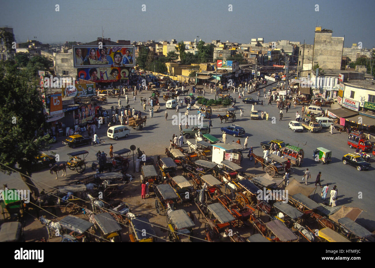 calesa or hors carts in rawalpindi, pakistan Stock Photo - Alamy