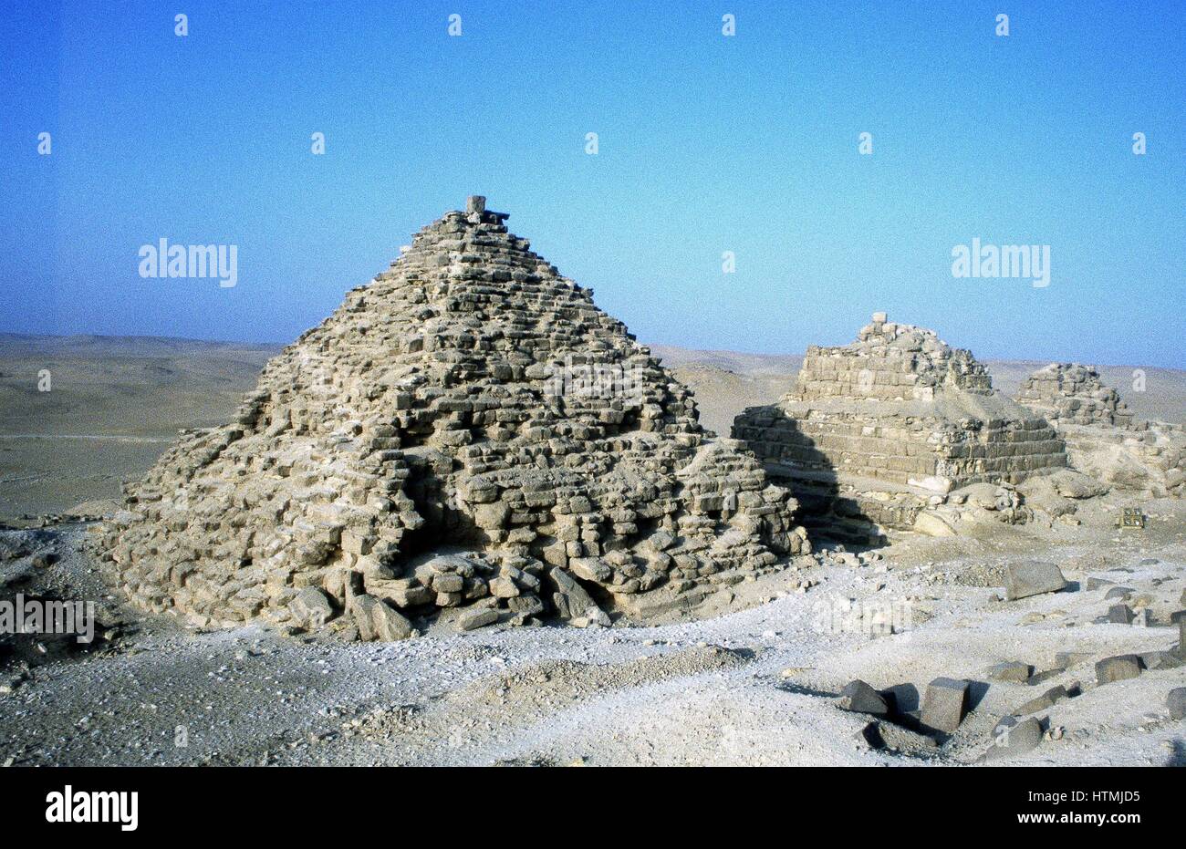 Small pyramids hi-res stock photography and images - Alamy