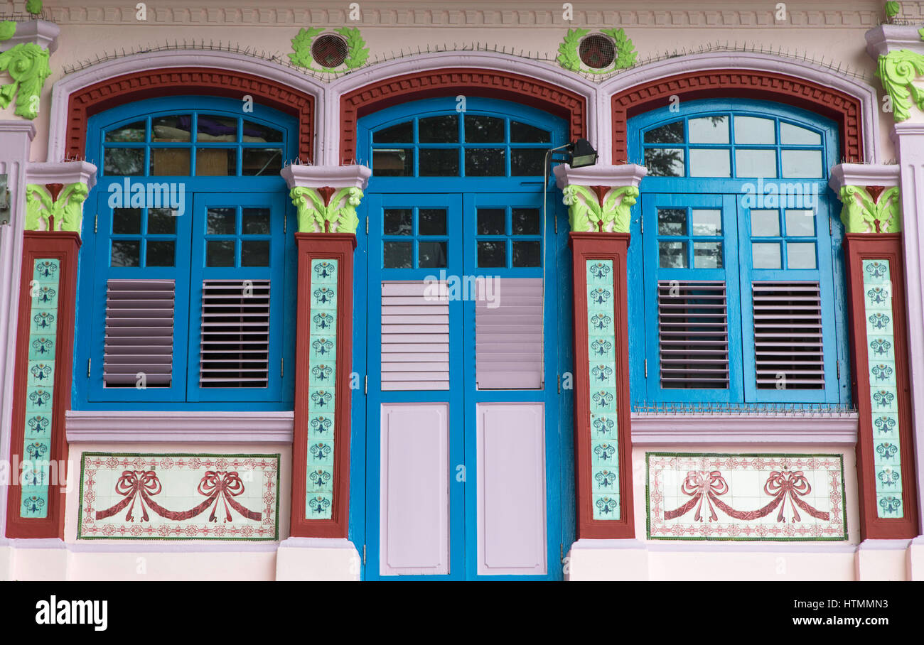 Traditional shophouse, Little India, Singapore Stock Photo - Alamy