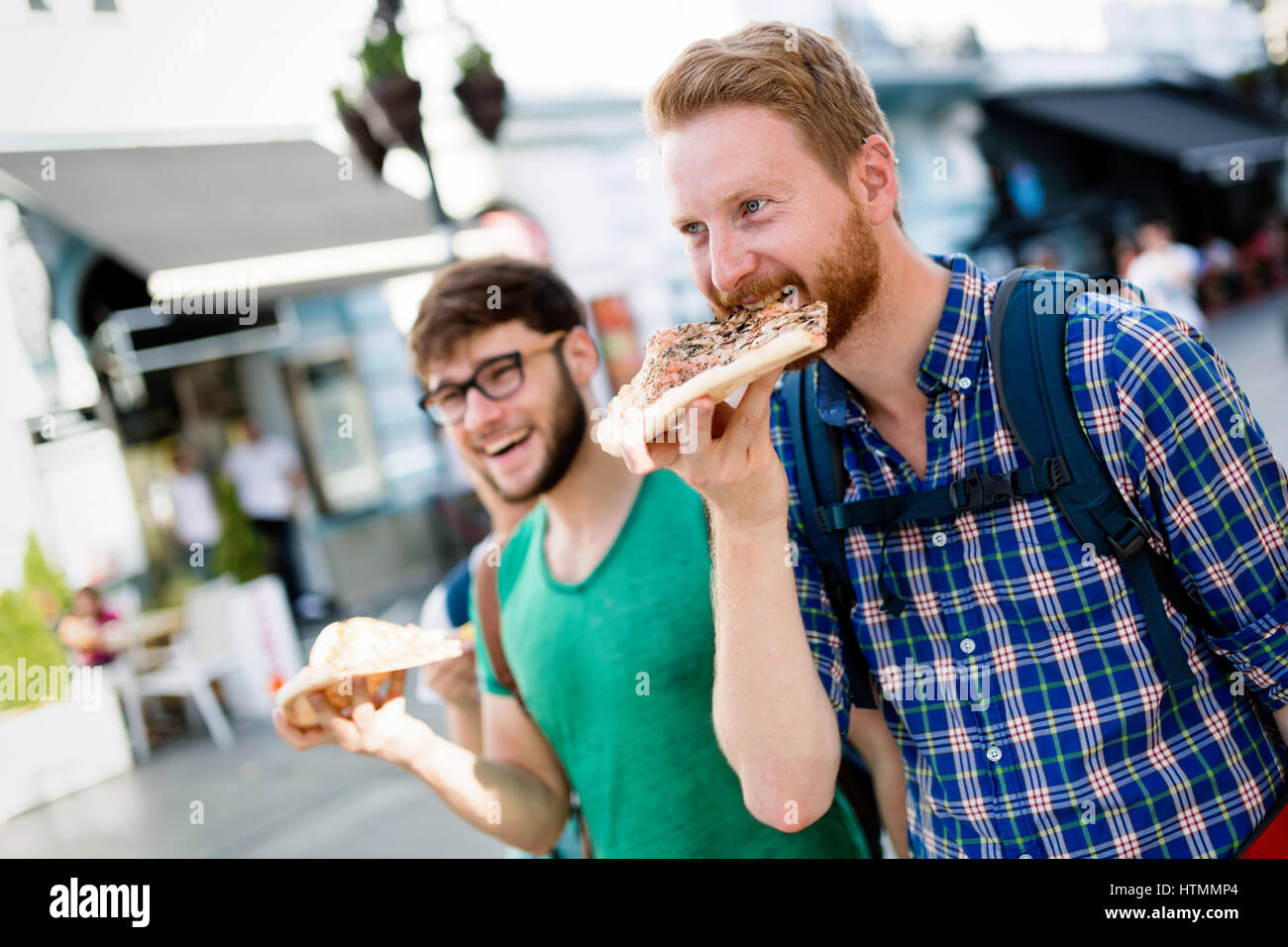 Students eating fast food hi-res stock photography and images - Alamy