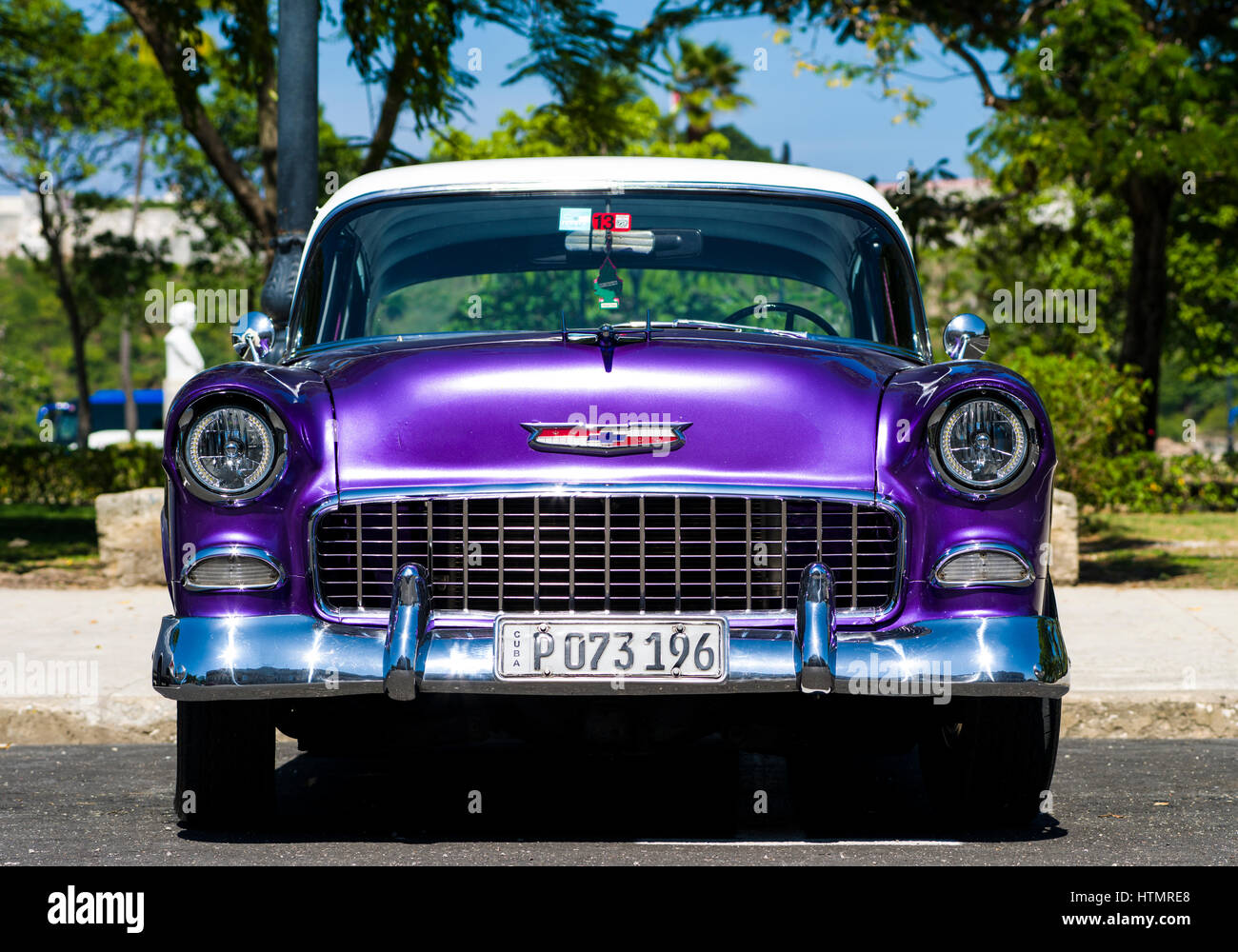 Autos in cuba hi-res stock photography and images - Alamy
