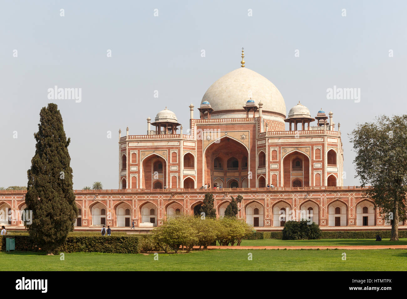 Humayun mausoleum hi-res stock photography and images - Alamy