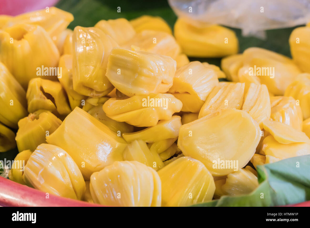 Peeled jackfruit hi-res stock photography and images - Alamy