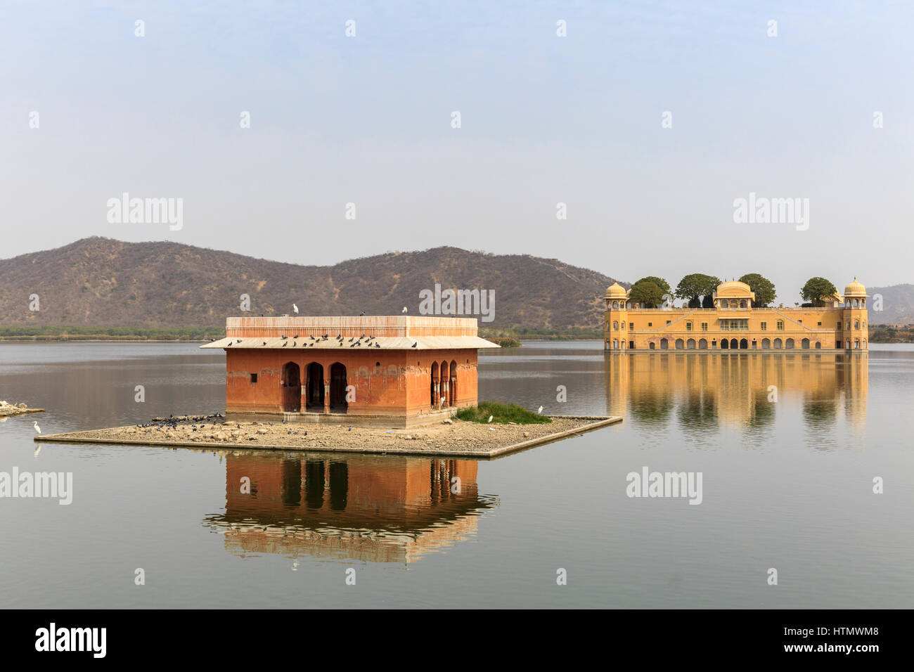 Jal mahal palace hi-res stock photography and images - Alamy