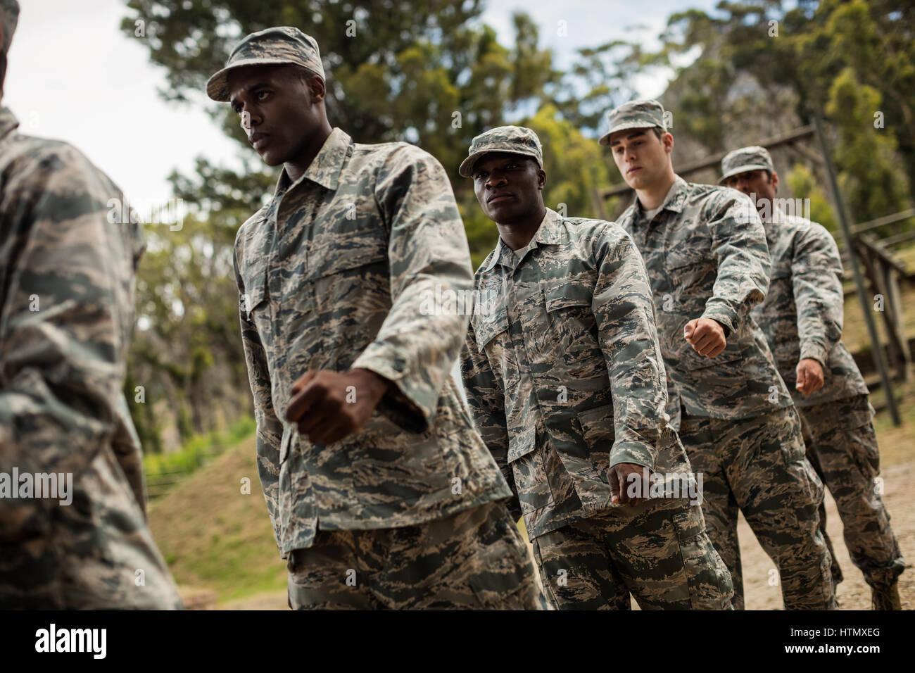 Army soldier military uniform walking in a row hi-res stock photography ...