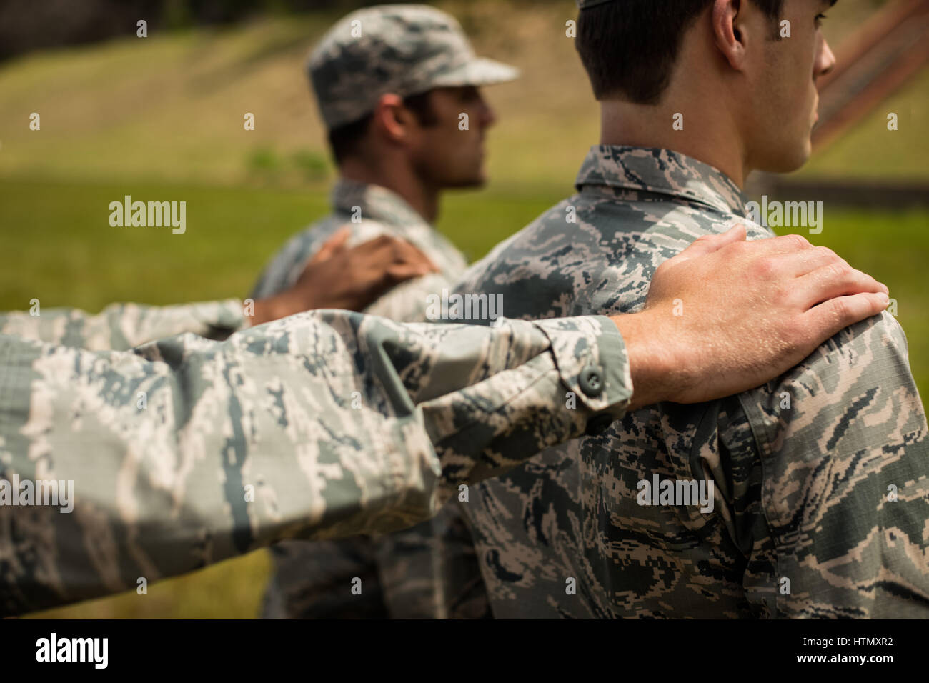 American soldiers standing at parade hi-res stock photography and ...