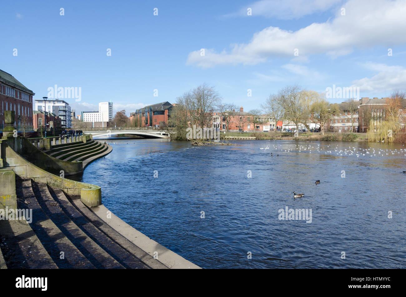 City centre green space hi-res stock photography and images - Alamy