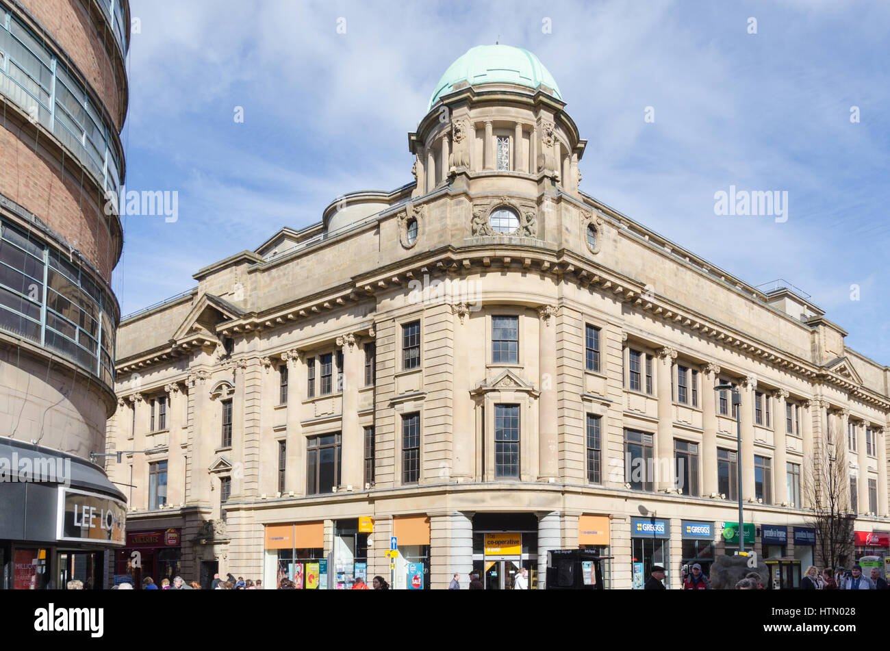 Building corner turret hi-res stock photography and images - Alamy