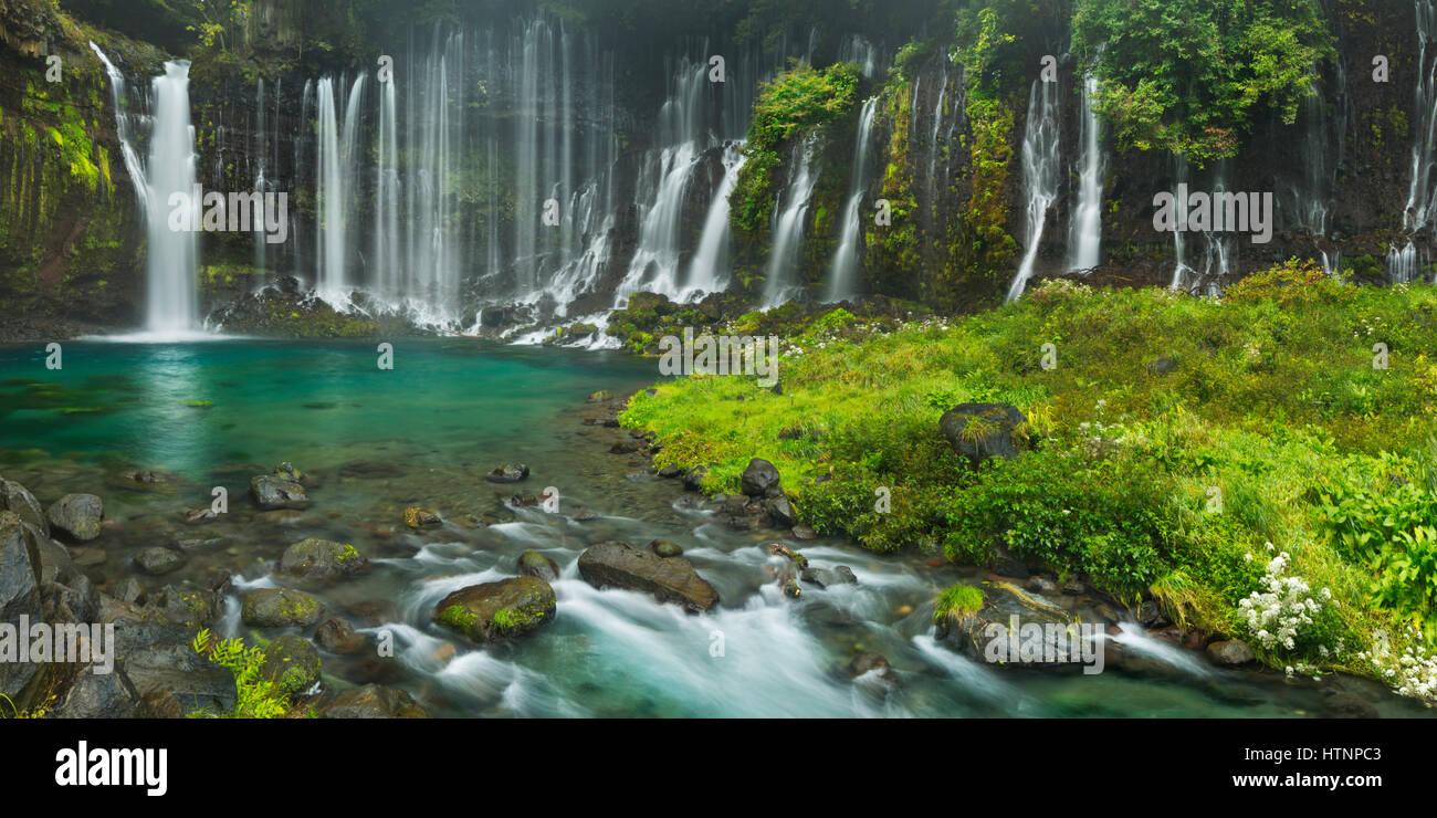 The beautiful Shiraito Falls (Shiraito-no-taki, 白糸の滝) at the foot of ...