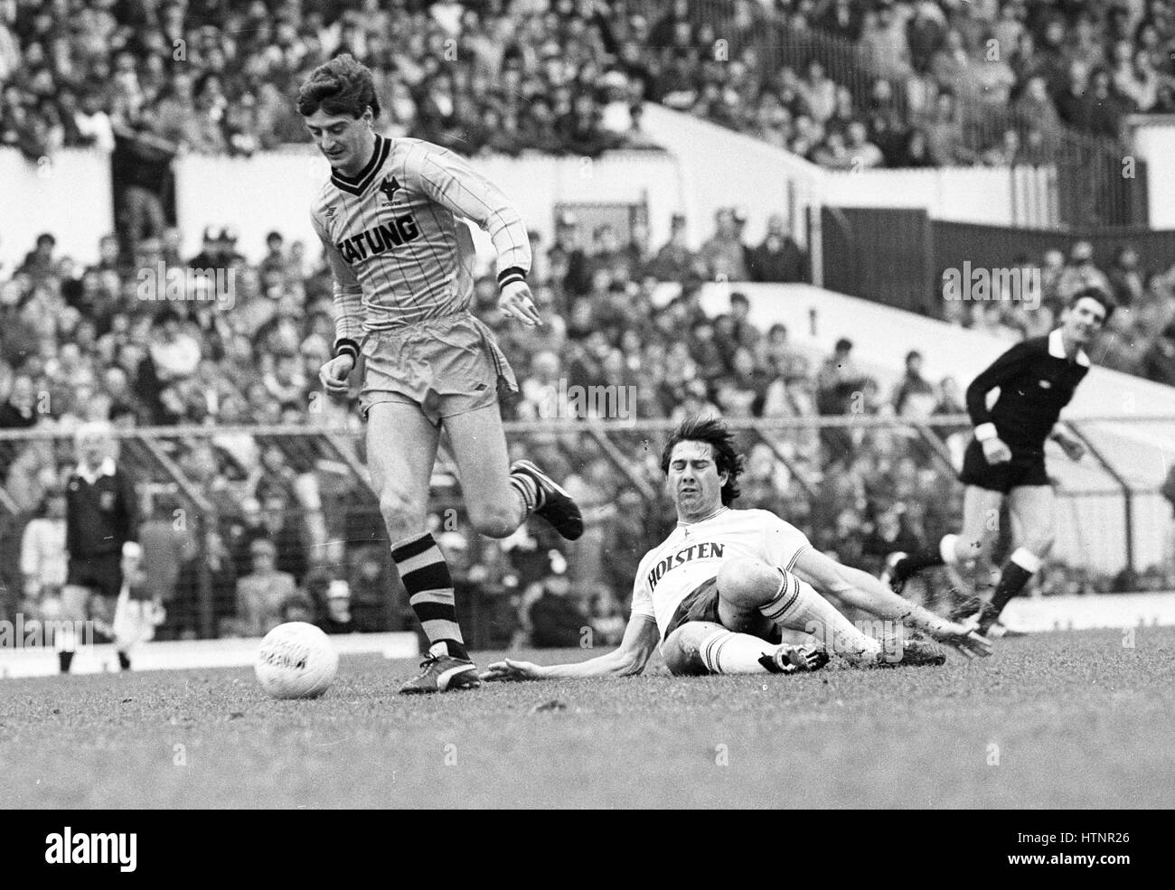 Footballer Wayne Clarke and Paul Miller in action Tottenham Hotspur v ...
