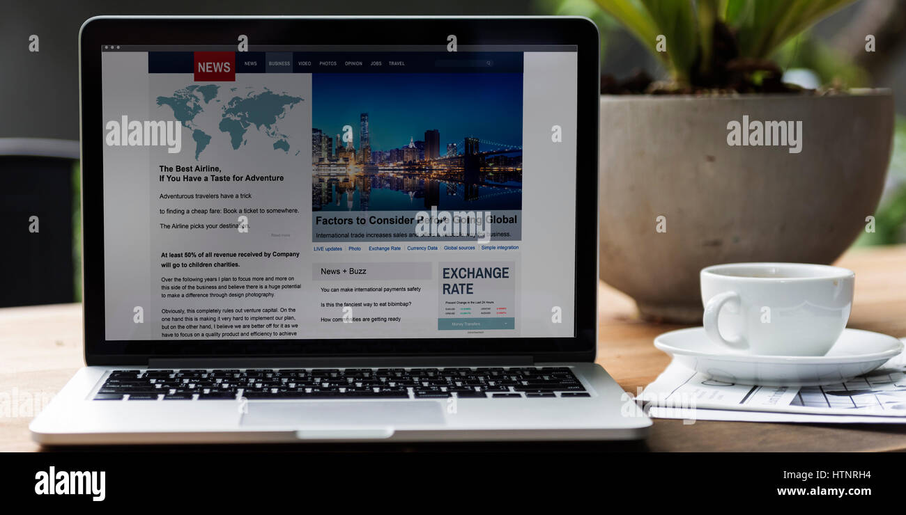 Laptop analysis hi-res stock photography and images - Alamy