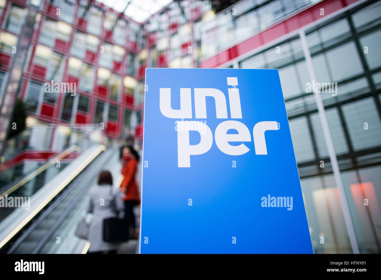 Logo uniper hi-res stock photography and images - Alamy