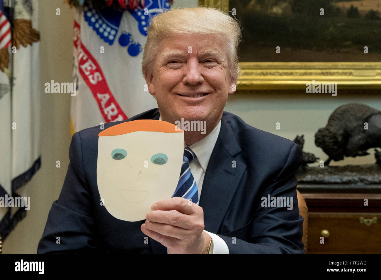 Child drawing depicting hi-res stock photography and images - Alamy