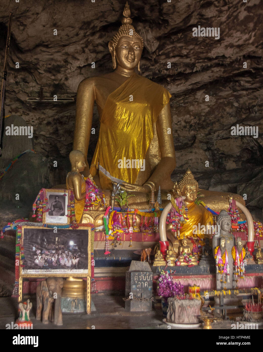 Kanchanaburi, Thailand. 15th Nov, 2006. Tham Krasae (Krasae Cave), a ...