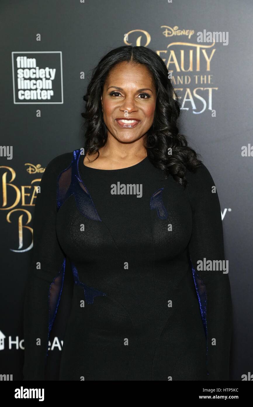 Beauty and the beast audra mcdonald hi-res stock photography and images ...