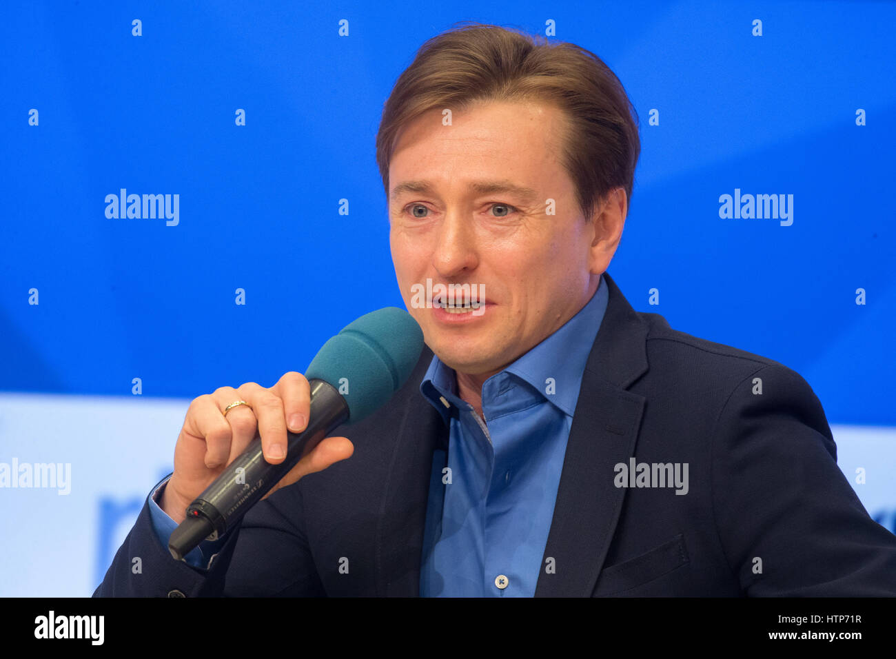 Russian actor sergey bezrukov High Resolution Stock Photography and ...