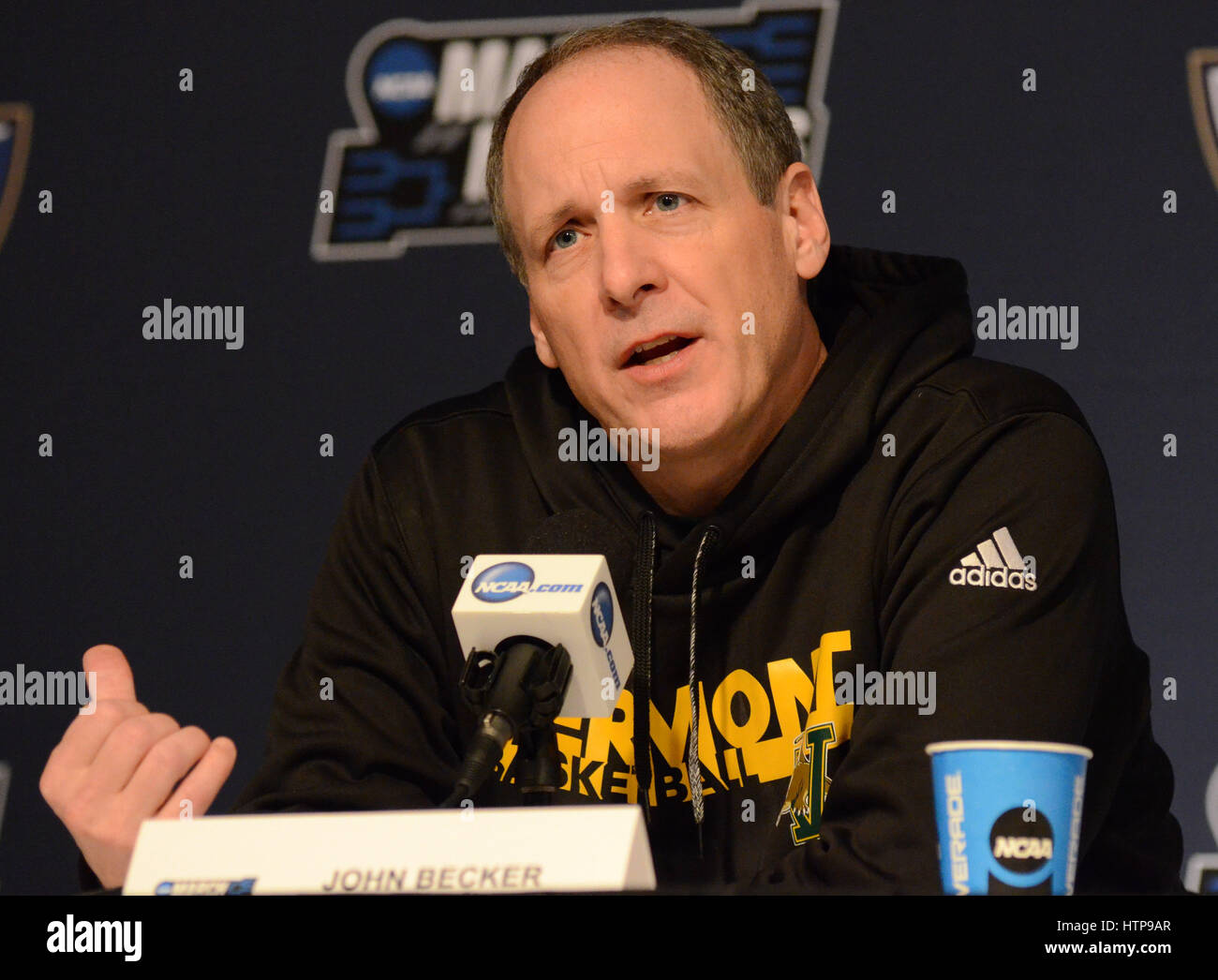 John becker hi-res stock photography and images - Alamy