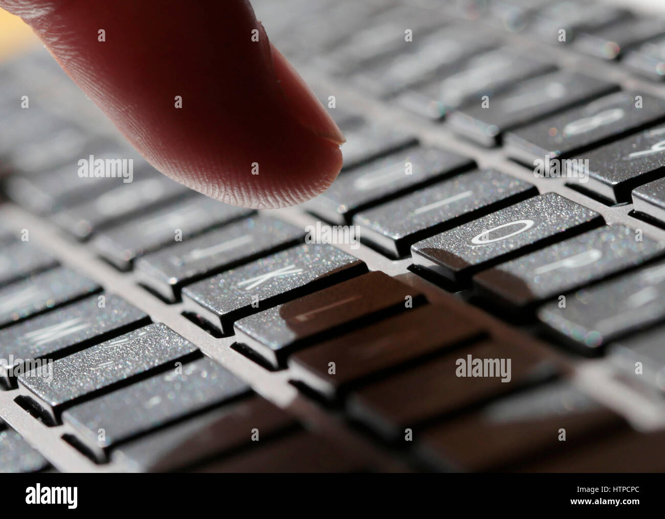 Accounting fill hi-res stock photography and images - Alamy