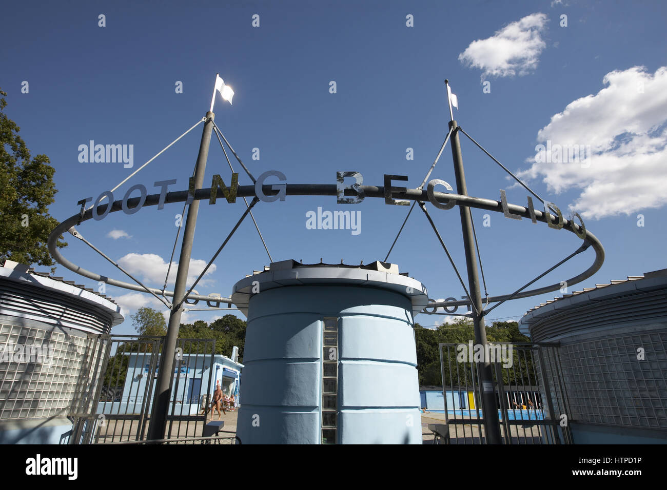 Tooting bec lido hi-res stock photography and images - Alamy