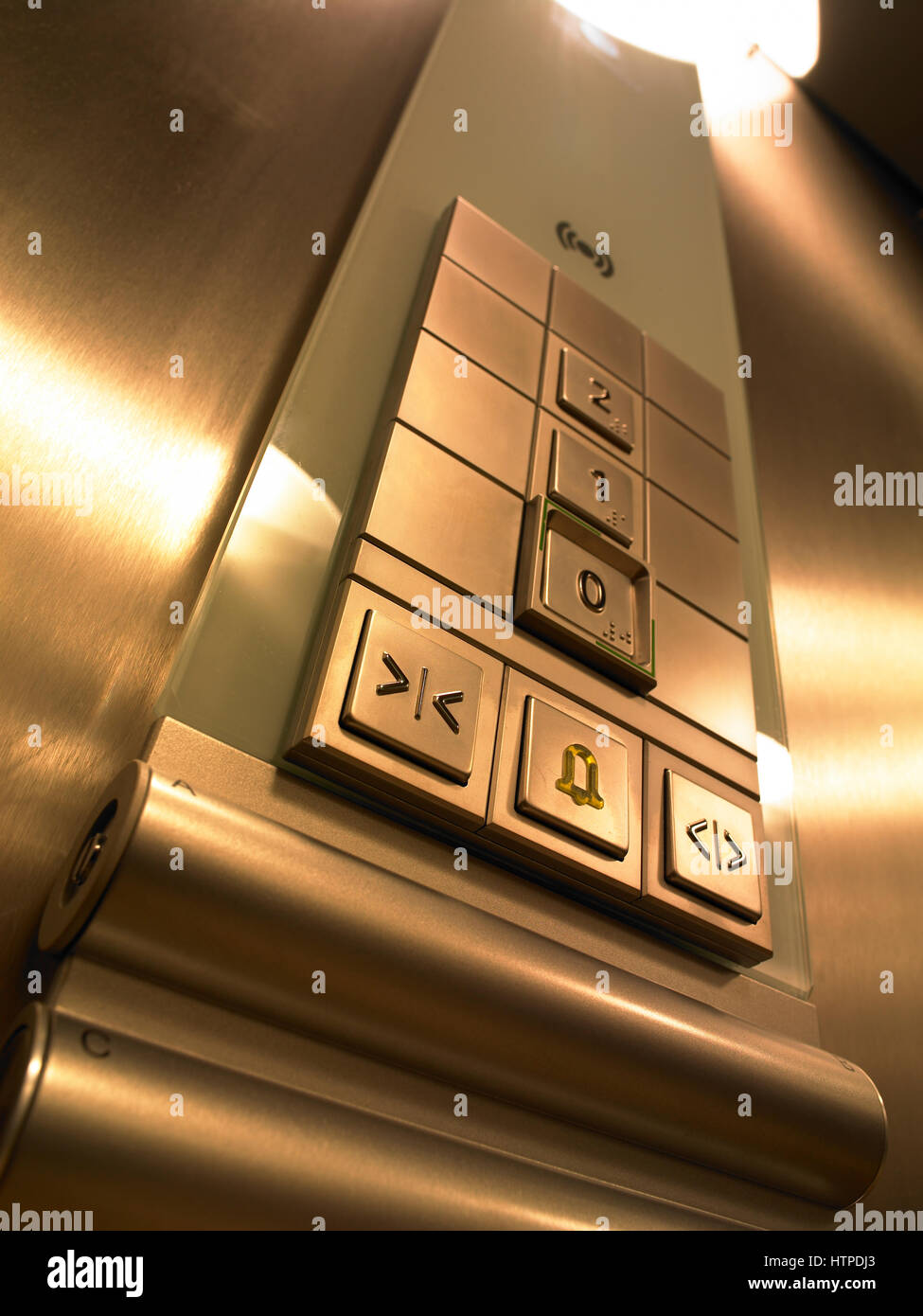 Internal lift hi-res stock photography and images - Alamy
