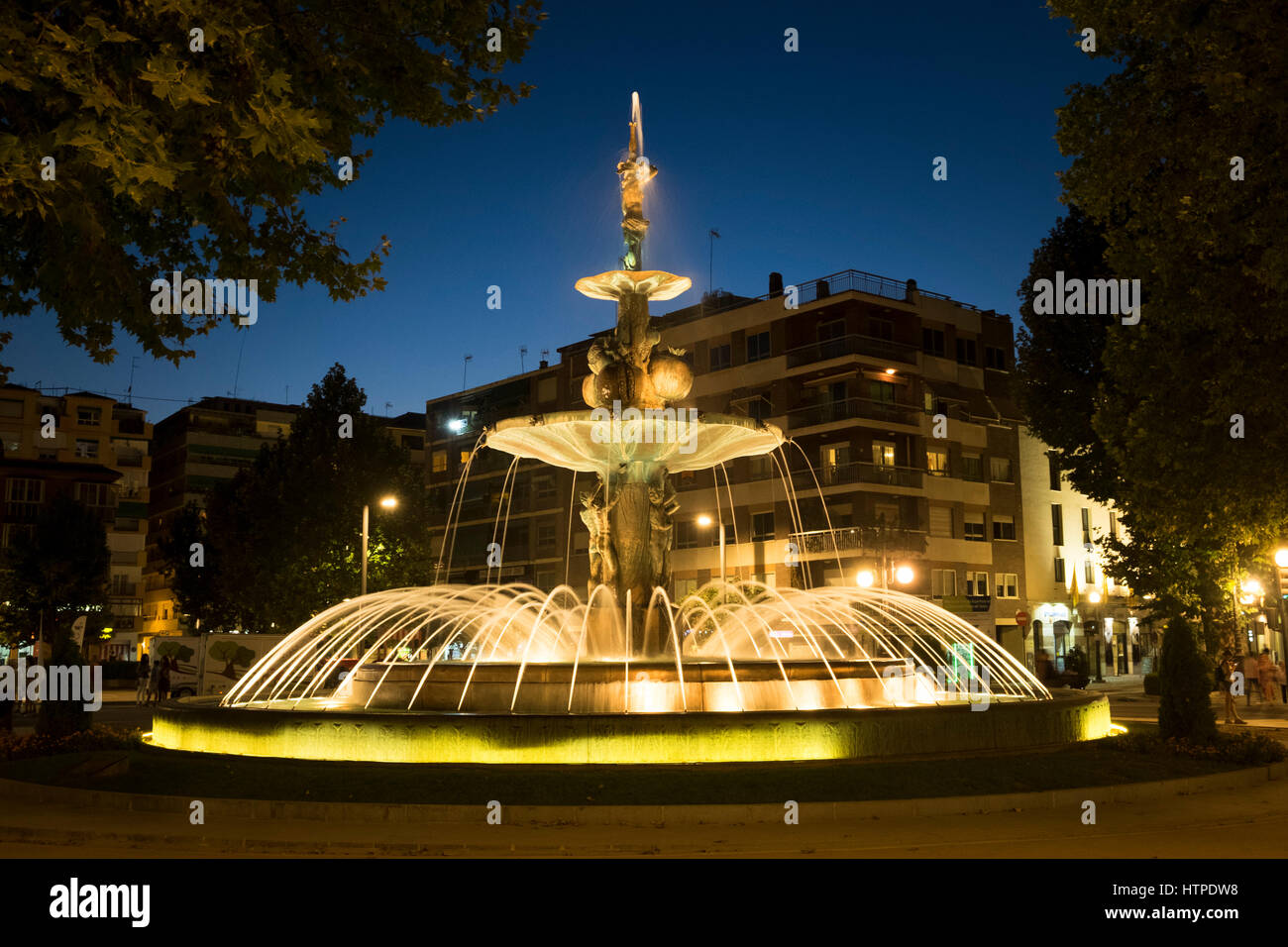 Fountain night granada spain hi-res stock photography and images - Alamy