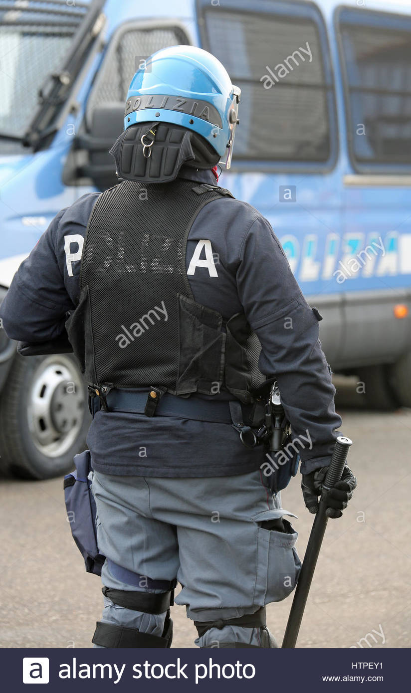 Italian Special Forces Stock Photos & Italian Special Forces Stock ...