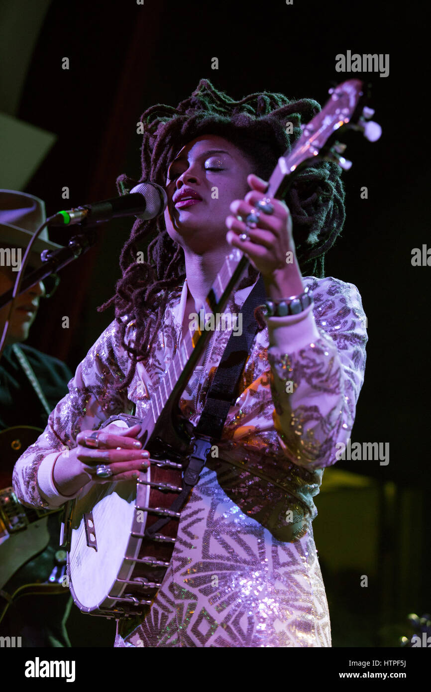 February 7th, 2017 - Toronto, Ontario, Canada: Nashville singer Valerie ...