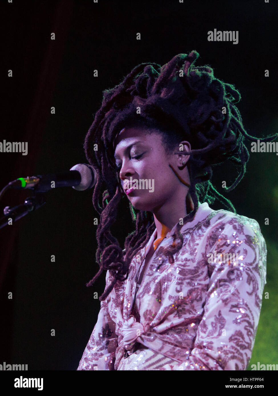 Valerie june concert hi-res stock photography and images - Alamy