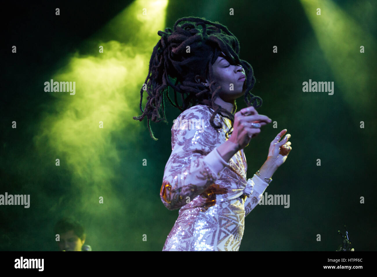 Valerie june hi-res stock photography and images - Alamy