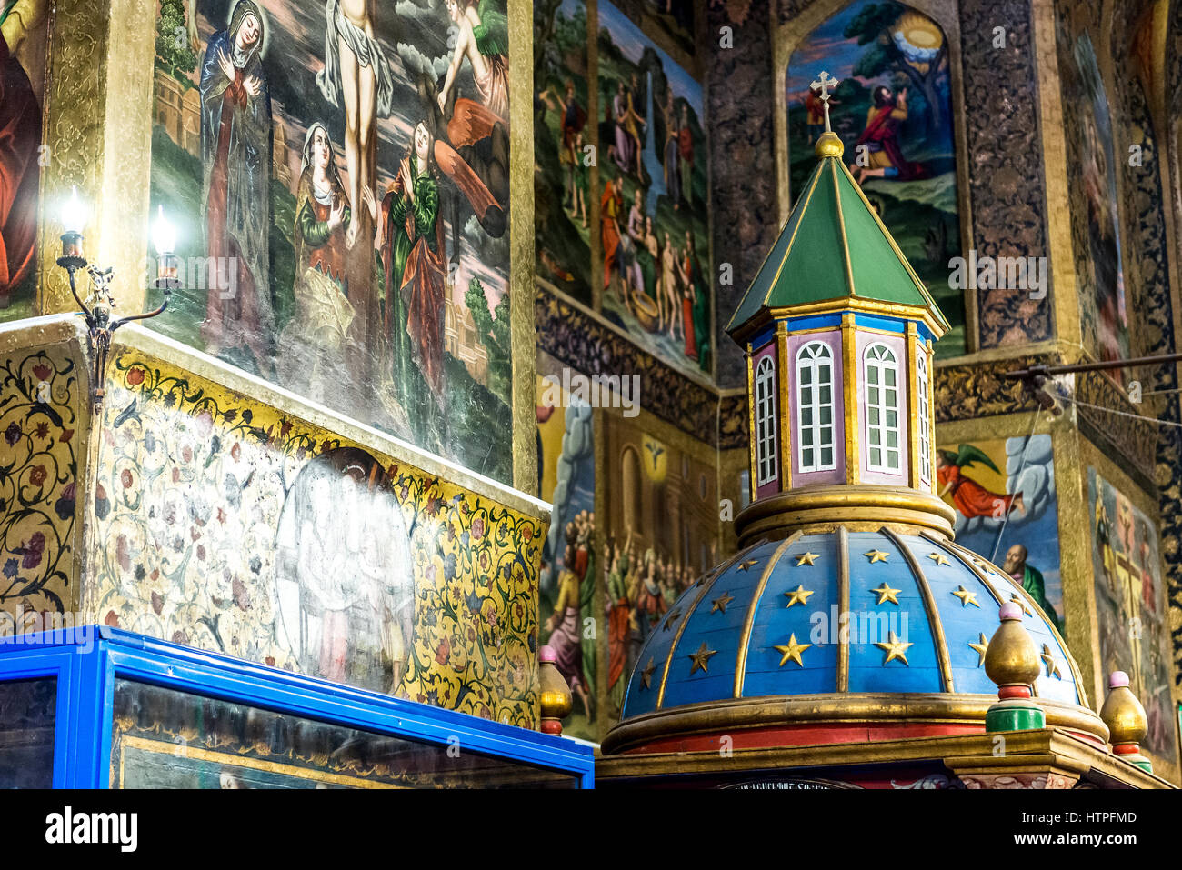 Vank cathedral interior hi-res stock photography and images - Alamy