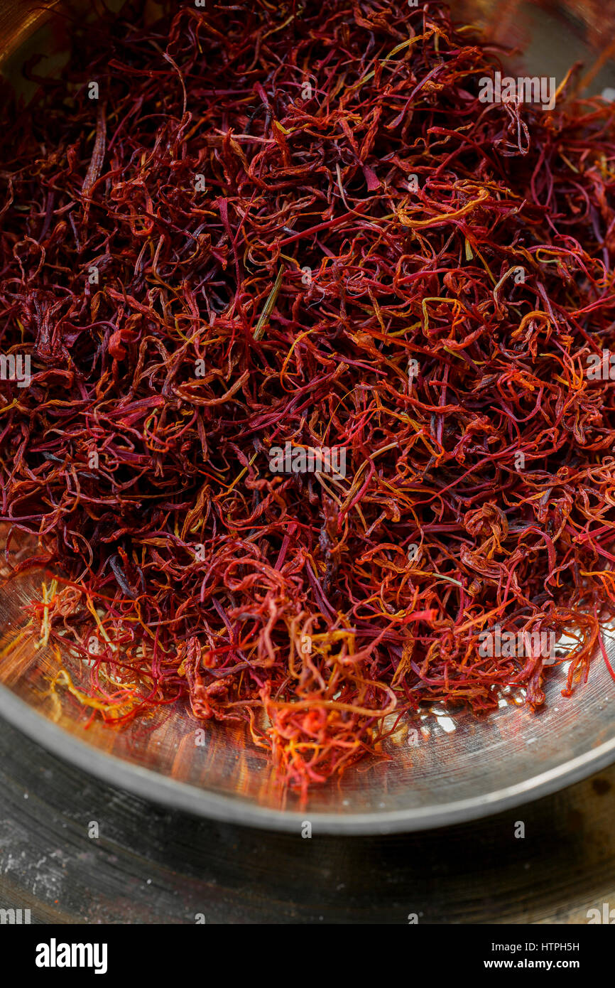 Golden saffron hi-res stock photography and images - Alamy
