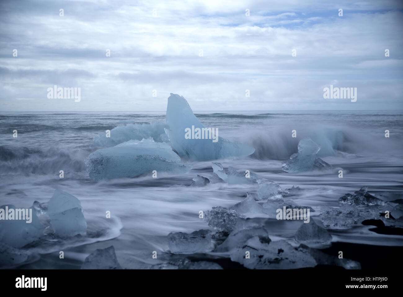 Ice bergs washed up hi-res stock photography and images - Alamy