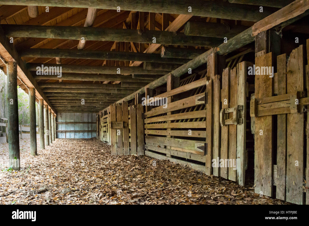 vintage post and beam stable Stock Photo - Alamy