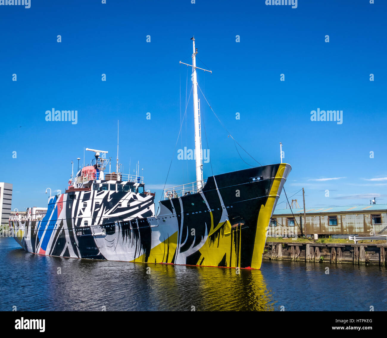 Dazzle painted High Resolution Stock Photography and Images - Alamy