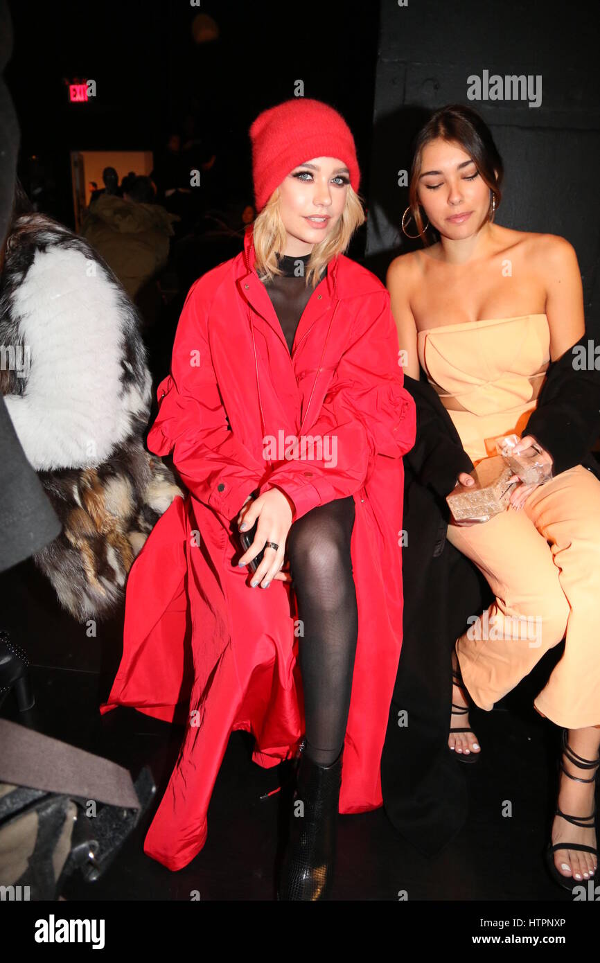 NYFW - Cushnie et Ochs - Front Row Featuring: Amanda Steele, Madison ...