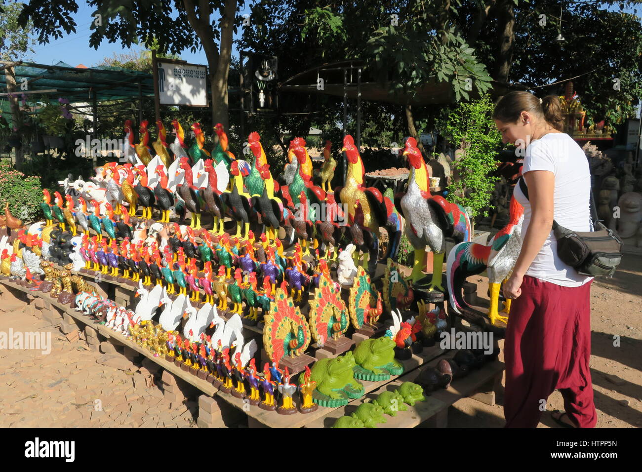 Lots of statues at roadside shop Stock Photo - Alamy