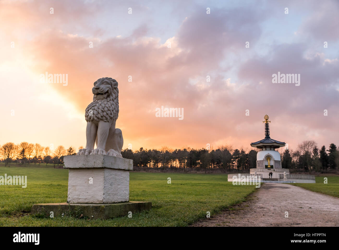 Landscape view Asian Monastery with Lion Statues Stock Photo - Alamy