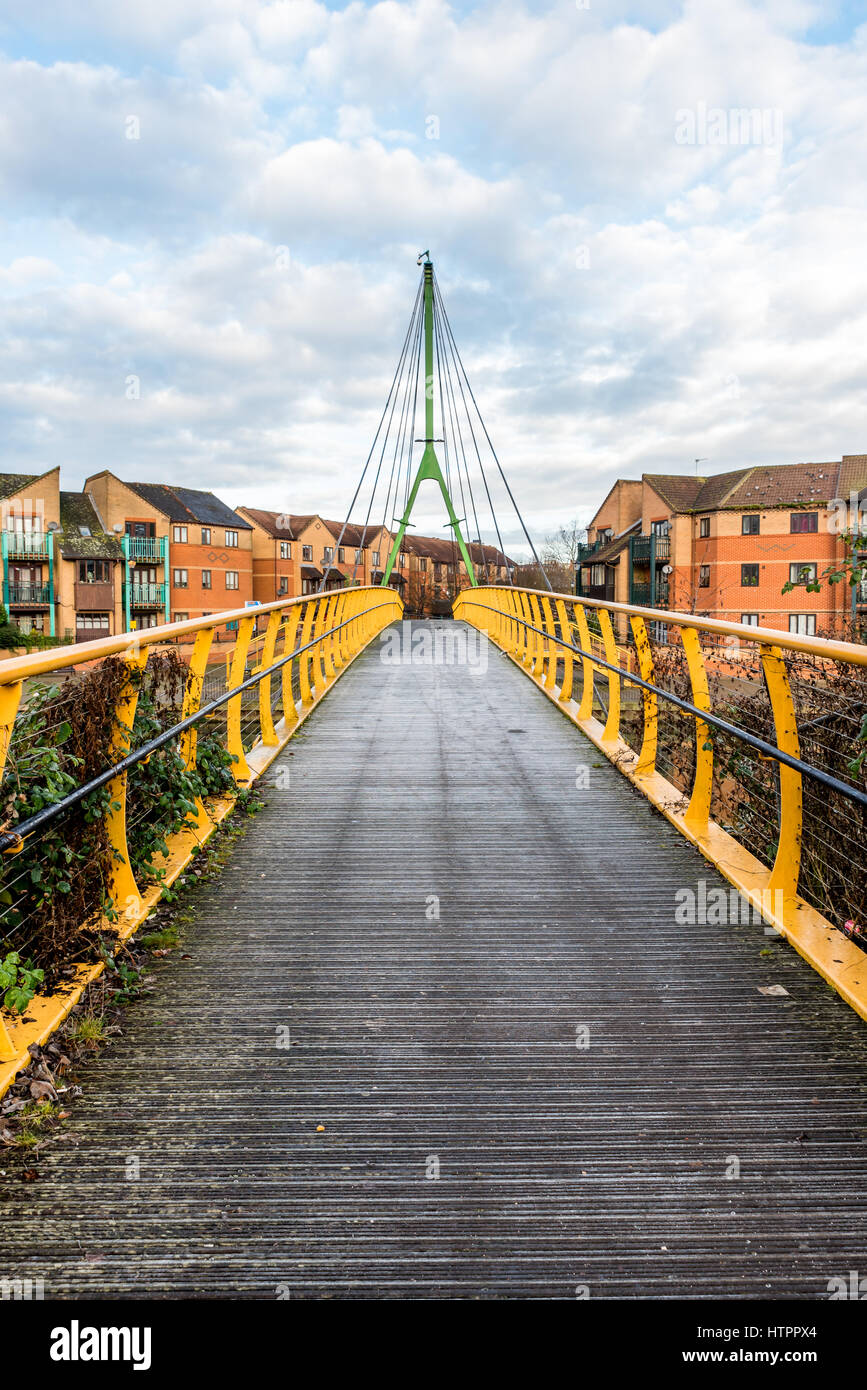 cable bridge over Nene River in Northampton Stock Photo - Alamy