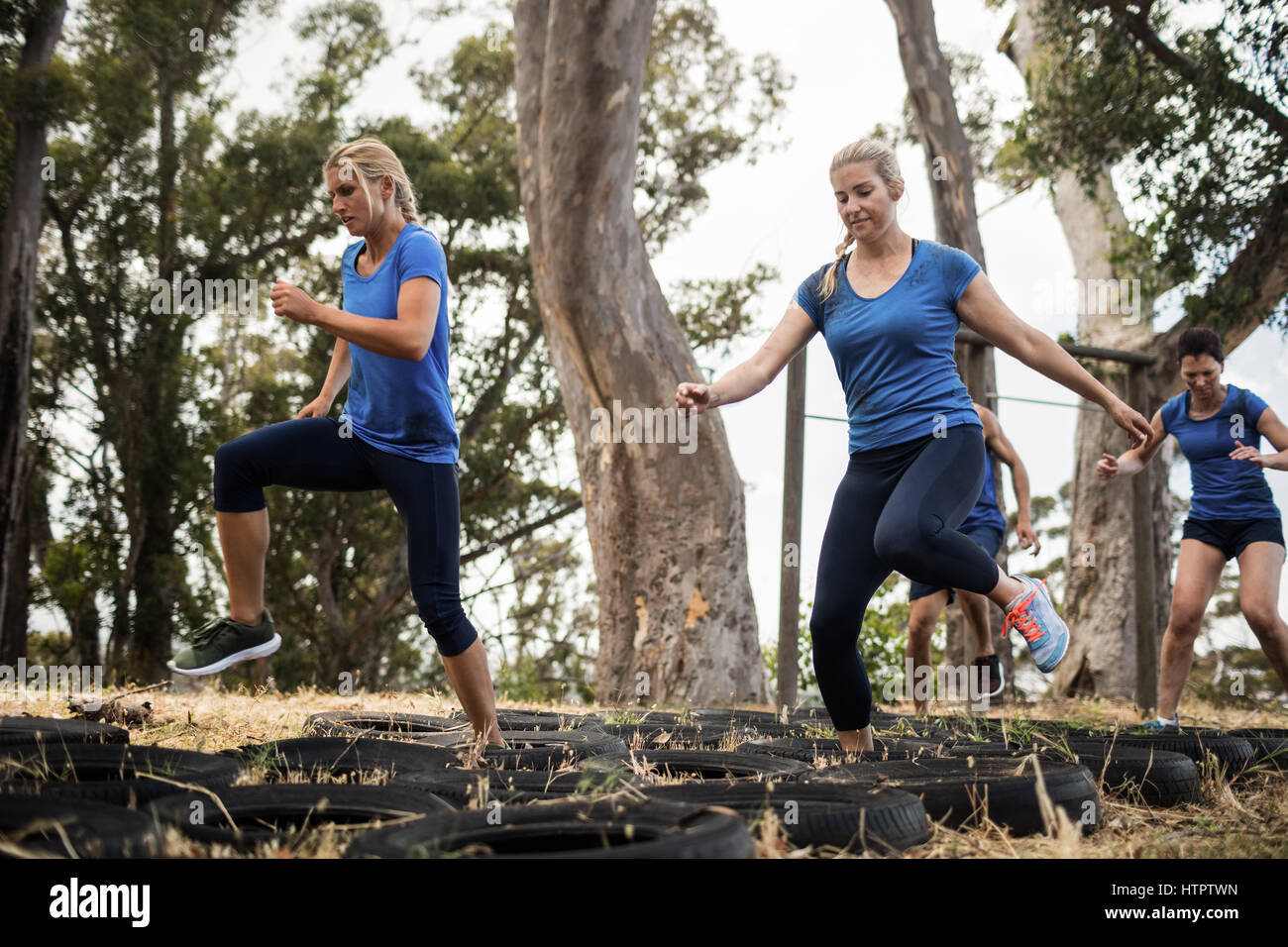 Training camp military women hi-res stock photography and images - Alamy