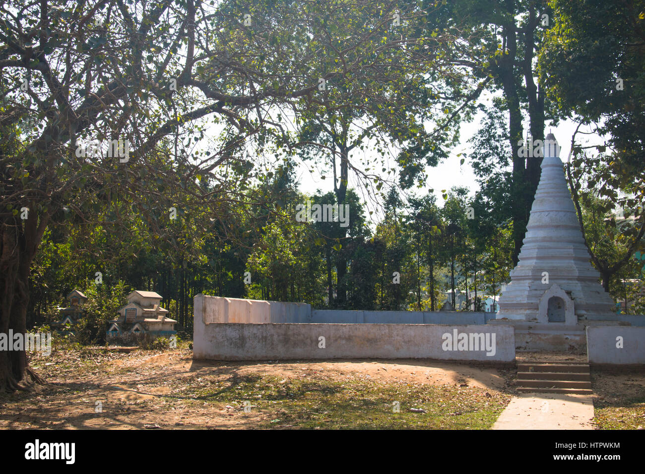 Buddhist temple in coxs bazar hi-res stock photography and images - Alamy