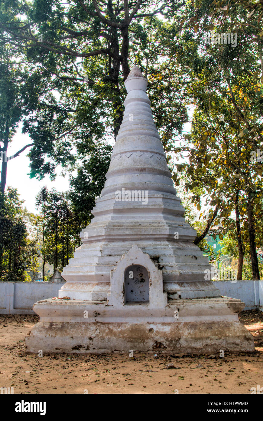 Buddhist temple in Cox's Bazar in Bangladesh Stock Photo - Alamy