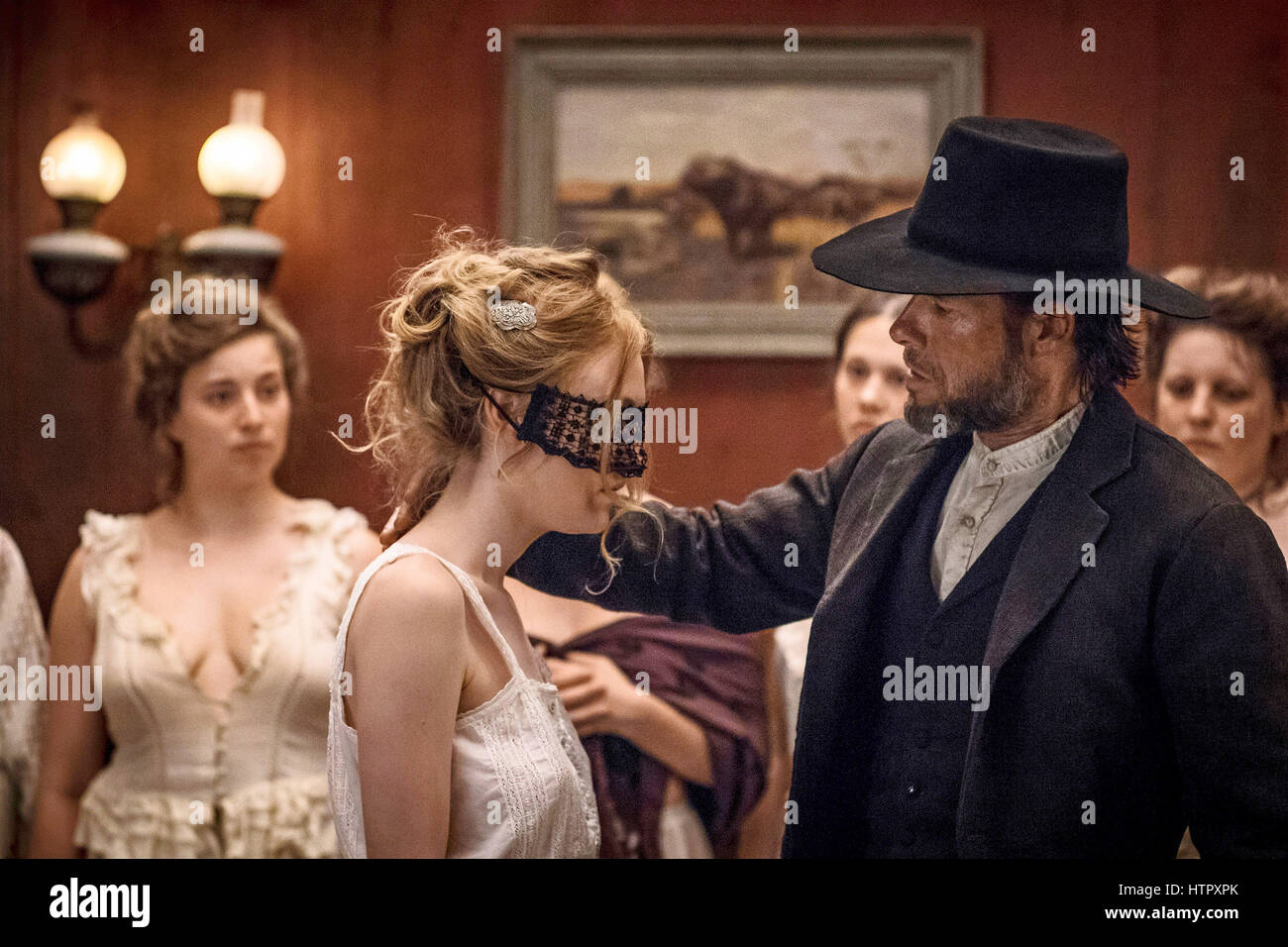 BRIMSTONE, from left: Dakota Fanning, Guy Pearce, 2016. ph: Philippe ...